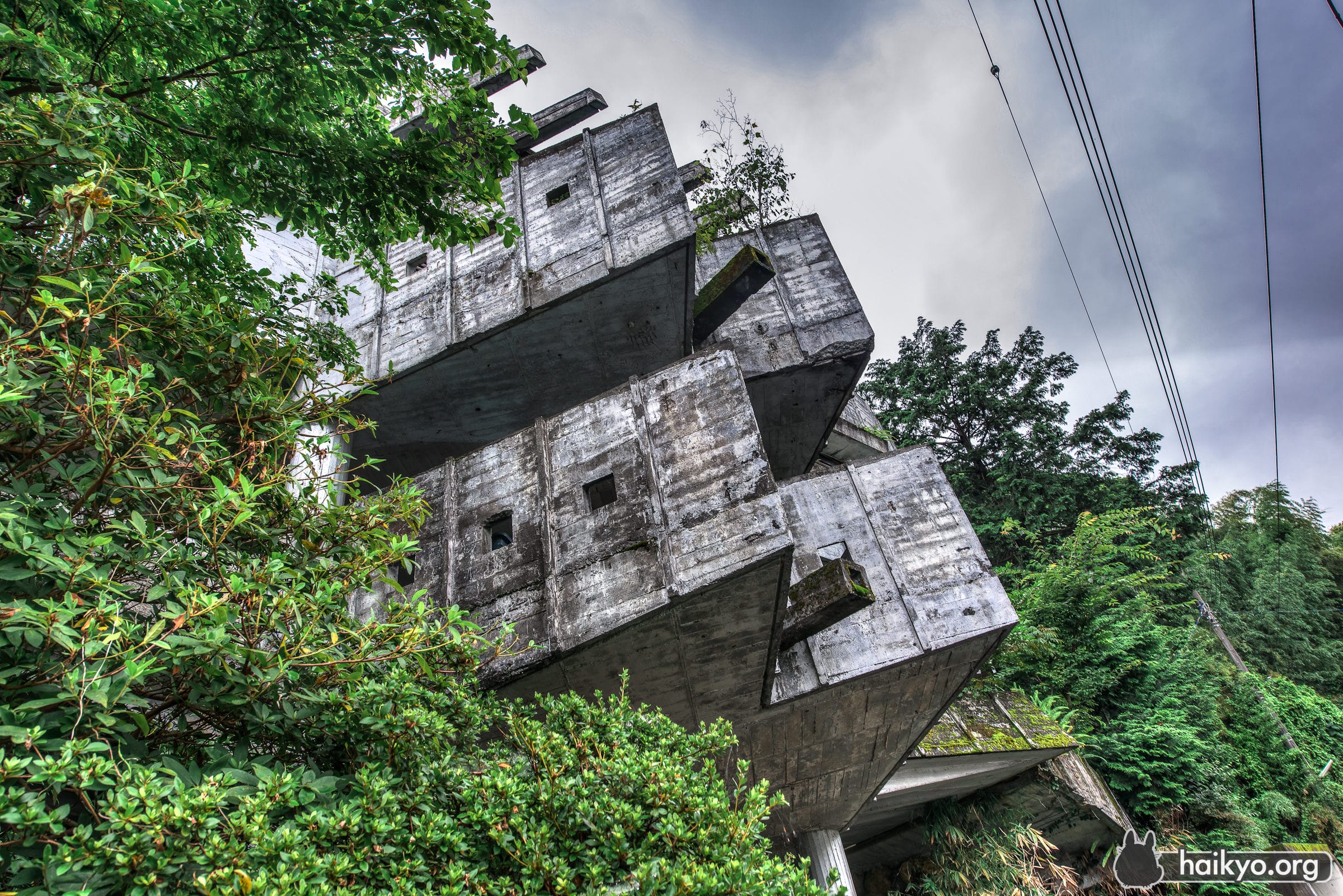 Dragon Fort: The Monster Hospital | Haikyo: Abandoned Japan