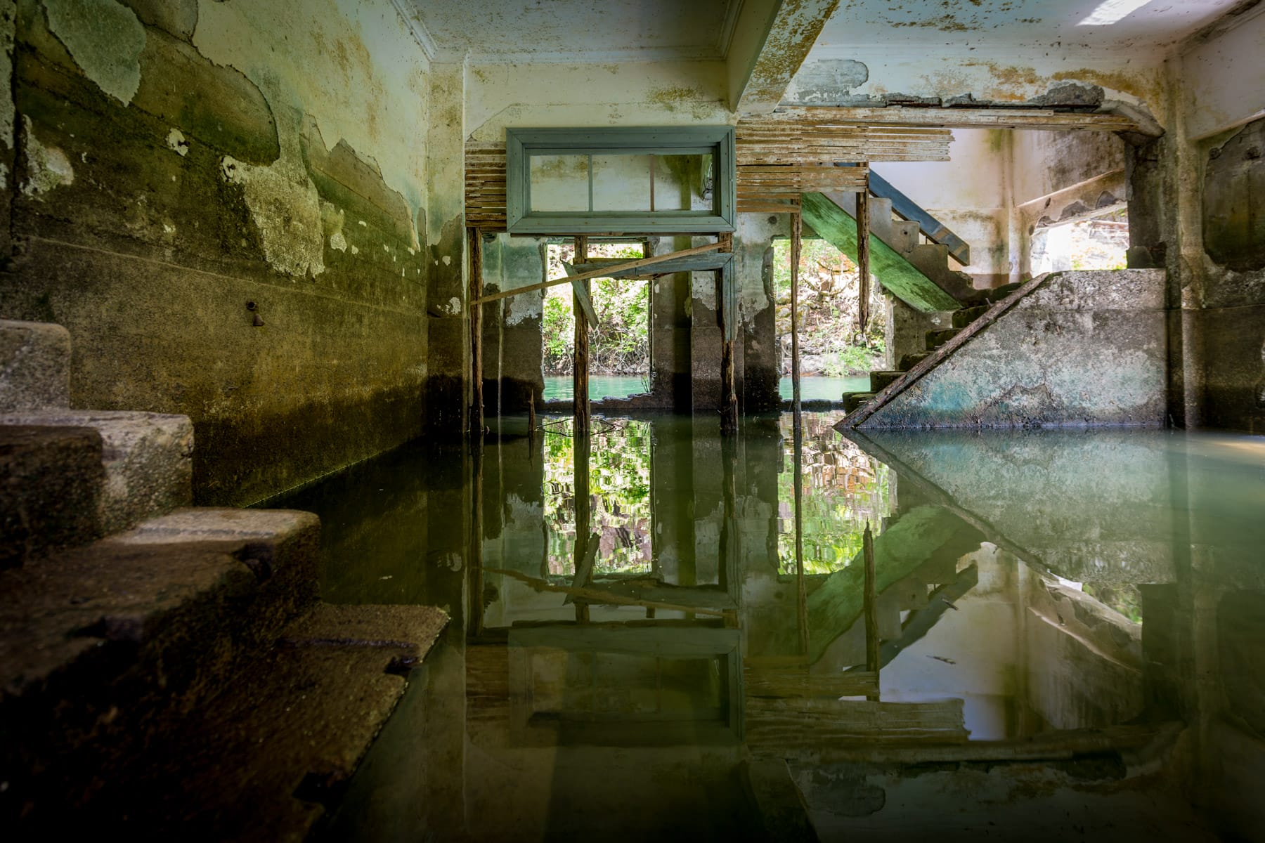The Lake Substation | Haikyo: Abandoned Japan